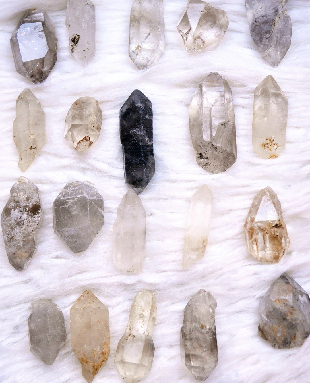 an unbiased insight into the world of crystals – That Girl from Sydney